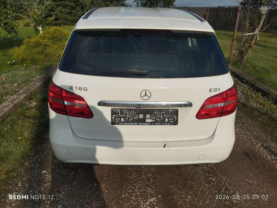 Balts Mercedes-Benz B 180 2012 Kelmė, ar dzinēja tilpumu 1.80 L un nobraukumu 399 tūkst. km par 2350 €, foto 6 vietnē AUTOMOTO.COM.LV
