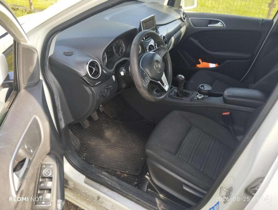 Balts Mercedes-Benz B 180 2012 Kelmė, ar dzinēja tilpumu 1.80 L un nobraukumu 399 tūkst. km par 2350 €, foto 8 vietnē AUTOMOTO.COM.LV