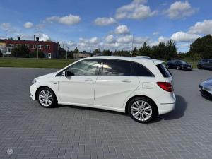 Balts Mercedes-Benz B 180 2012 Telšiai, ar dzinēja tilpumu 1.80 L un nobraukumu 250 tūkst. km par 4300 €, foto 4 vietnē AUTOMOTO.COM.LV