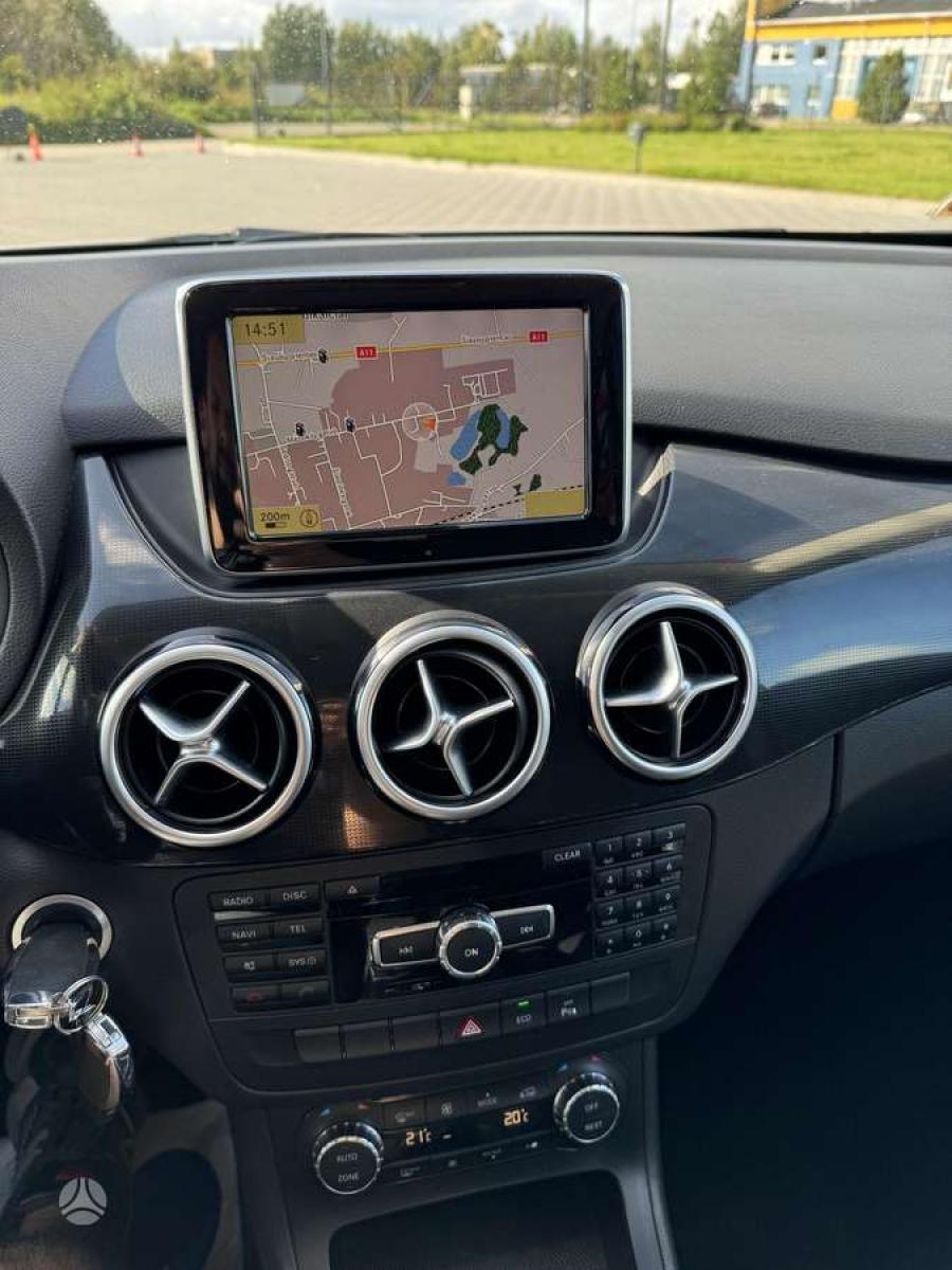 Balts Mercedes-Benz B 180 2012 Telšiai, ar dzinēja tilpumu 1.80 L un nobraukumu 250 tūkst. km par 4300 €, foto 26 vietnē AUTOMOTO.COM.LV