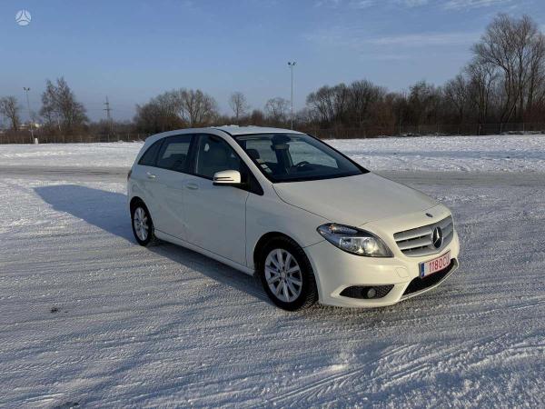 Balts Mercedes-Benz B 180 2013 Marijampole, ar dzinēja tilpumu 1.46 L un nobraukumu 290 tūkst. km par 2650 €, foto 2 vietnē AUTOMOTO.COM.LV