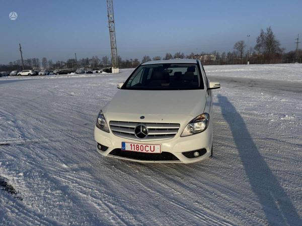 Balts Mercedes-Benz B 180 2013 Marijampole, ar dzinēja tilpumu 1.46 L un nobraukumu 290 tūkst. km par 2650 €, foto 6 vietnē AUTOMOTO.COM.LV