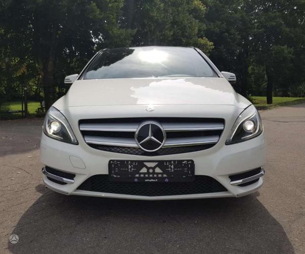 Balts Mercedes-Benz B 180 2013 Šauļi, ar dzinēja tilpumu 1.46 L un nobraukumu 192 tūkst. km par 6650 €, foto 2 vietnē AUTOMOTO.COM.LV