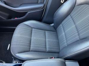White Mercedes-Benz B 180 2013 in Jurbarkas, with an engine capacity of 1.80 L and mileage of 242 thousand km for 6700 €, photo 13 on AUTOMOTO.COM.LV