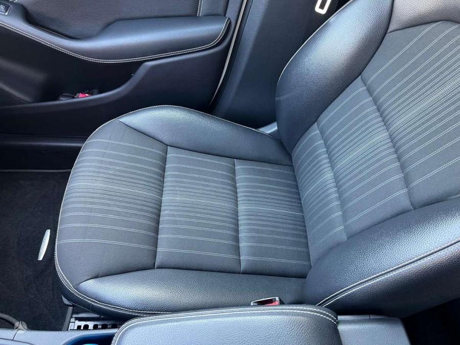 White Mercedes-Benz B 180 2013 in Jurbarkas, with an engine capacity of 1.80 L and mileage of 242 thousand km for 6700 €, photo 13 on AUTOMOTO.COM.LV