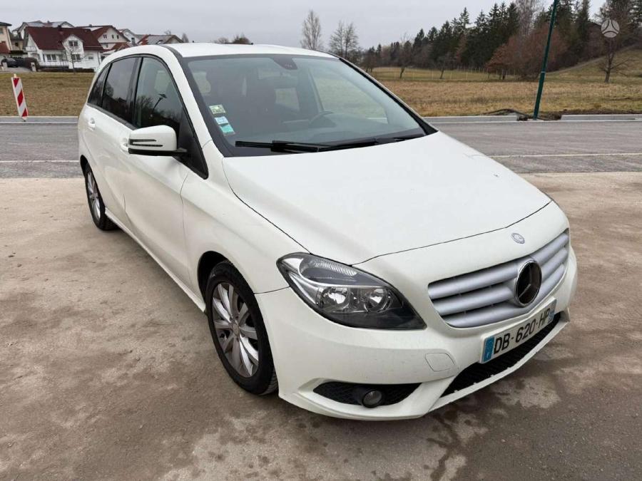 Balts Mercedes-Benz B 180 2014 Marijampole, ar dzinēja tilpumu 1.46 L un nobraukumu 287 tūkst. km par 2950 €, foto 1 vietnē AUTOMOTO.COM.LV