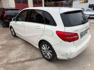 Balts Mercedes-Benz B 180 2014 Marijampole, ar dzinēja tilpumu 1.46 L un nobraukumu 287 tūkst. km par 2950 €, foto 3 vietnē AUTOMOTO.COM.LV