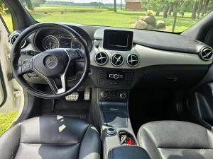 White Mercedes-Benz B 180 2014 in Rokiskis, with an engine capacity of 1.80 L and mileage of 310 thousand km for 4850 €, photo 6 on AUTOMOTO.COM.LV