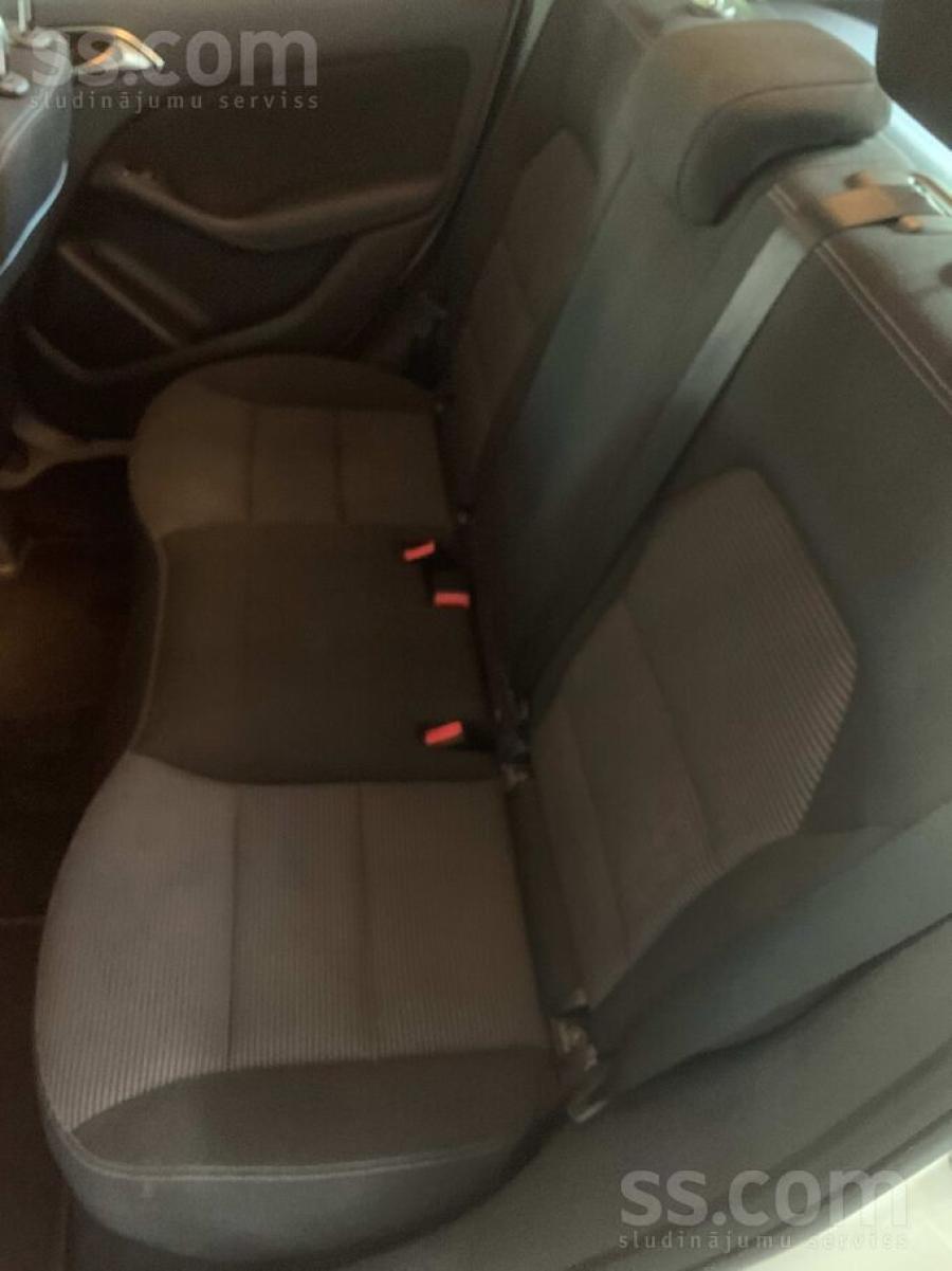 Balts Mercedes-Benz B 180 2015 Rīga, ar dzinēja tilpumu 1.50 L un nobraukumu 160 tūkst. km par 8750 €, foto 12 vietnē AUTOMOTO.COM.LV