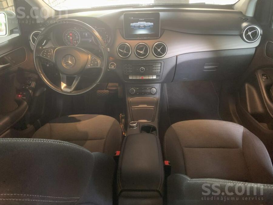 Balts Mercedes-Benz B 180 2015 Rīga, ar dzinēja tilpumu 1.50 L un nobraukumu 160 tūkst. km par 8750 €, foto 13 vietnē AUTOMOTO.COM.LV