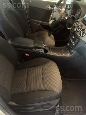 Balts Mercedes-Benz B 180 2015 Rīga, ar dzinēja tilpumu 1.50 L un nobraukumu 160 tūkst. km par 8750 €, foto 14 vietnē AUTOMOTO.COM.LV