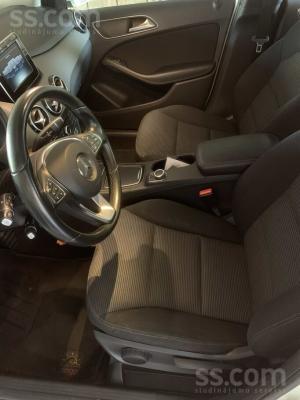 Balts Mercedes-Benz B 180 2015 Rīga, ar dzinēja tilpumu 1.50 L un nobraukumu 160 tūkst. km par 8750 €, foto 15 vietnē AUTOMOTO.COM.LV