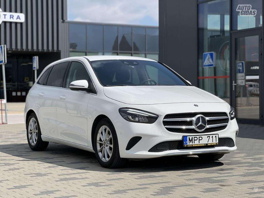 White Mercedes-Benz B 180 2019 in Siauliai, with an engine capacity of 1.50 L and mileage of 189 thousand km for 14900 €, photo 2 on AUTOMOTO.COM.LV