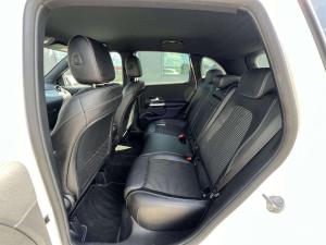 Balts Mercedes-Benz B 180 2019 Šauļi, ar dzinēja tilpumu 1.50 L un nobraukumu 195 tūkst. km par 14900 €, foto 26 vietnē AUTOMOTO.COM.LV