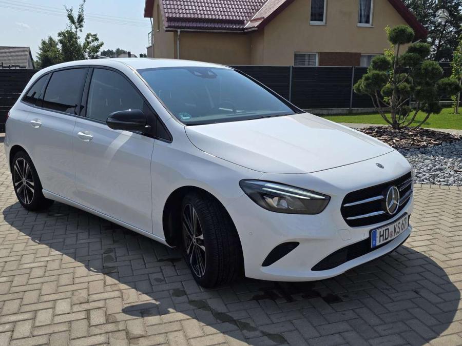 Balts Mercedes-Benz B 180 2019 Viļņa, ar dzinēja tilpumu 1.80 L un nobraukumu 42 tūkst. km par 16500 €, foto 1 vietnē AUTOMOTO.COM.LV