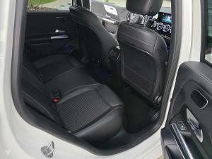 Balts Mercedes-Benz B 180 2019 Viļņa, ar dzinēja tilpumu 1.80 L un nobraukumu 42 tūkst. km par 16500 €, foto 24 vietnē AUTOMOTO.COM.LV