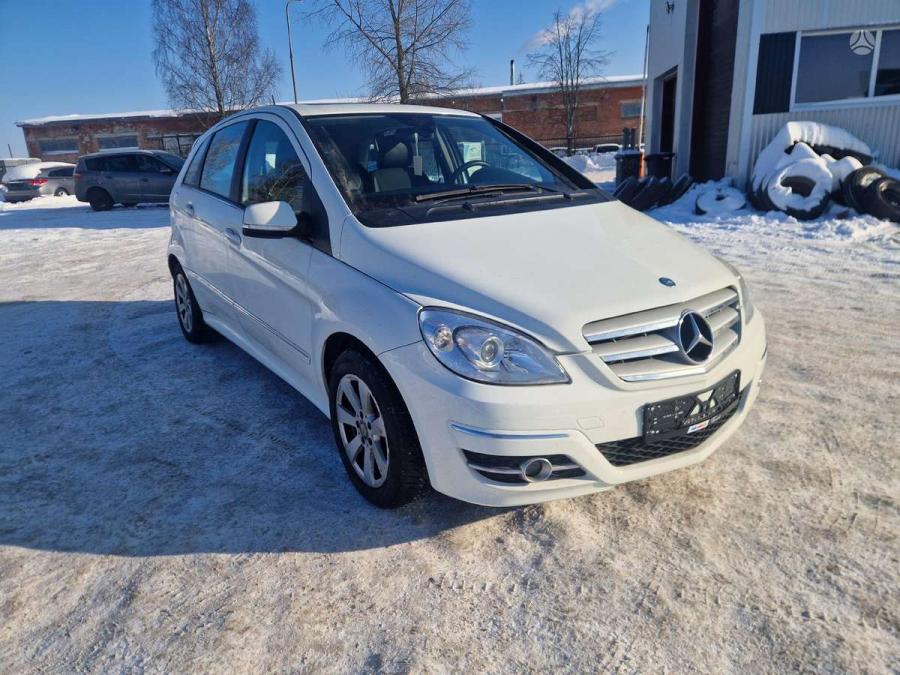 Balts Mercedes-Benz B 180 2009 Ukmergė, ar dzinēja tilpumu 1.99 L un nobraukumu 260 tūkst. km par 2850 €, foto 3 vietnē AUTOMOTO.COM.LV