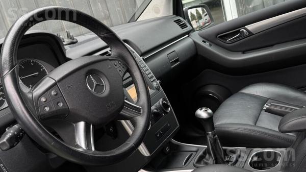 Мерседес Б 180 2011 в Рига на AUTOMOTO.COM.LV Белый Мерседес Б 180 2011 в Рига, объемом двигателя 2.00 л и пробегом 247 тыс. км за 3750 €, фото 6 на AUTOMOTO.COM.LV