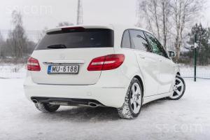 Balts Mercedes-Benz B 180 2013 Rīga, ar dzinēja tilpumu 1.80 L un nobraukumu 221 tūkst. km par 6990 €, foto 6 vietnē AUTOMOTO.COM.LV