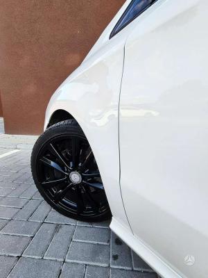 White Mercedes-Benz B 180 2013 in Kaisiadorys, with an engine capacity of 1.80 L and mileage of 276 thousand km for 5650 €, photo 22 on AUTOMOTO.COM.LV