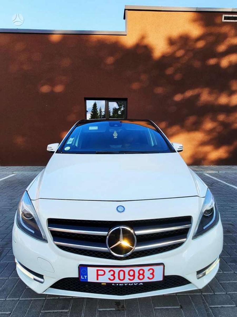 White Mercedes-Benz B 180 2013 in Kaisiadorys, with an engine capacity of 1.80 L and mileage of 276 thousand km for 5650 €, photo 26 on AUTOMOTO.COM.LV