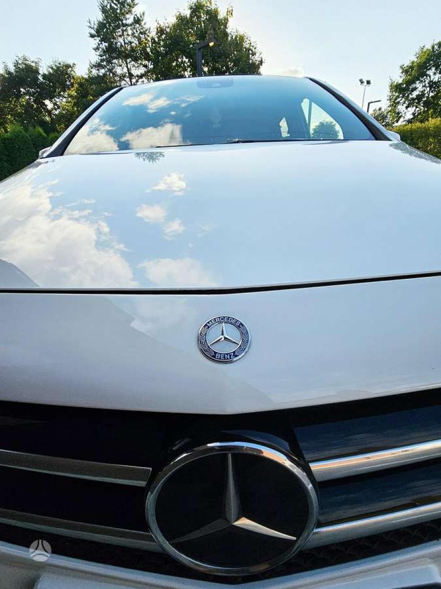 White Mercedes-Benz B 180 2013 in Kaisiadorys, with an engine capacity of 1.80 L and mileage of 276 thousand km for 5650 €, photo 29 on AUTOMOTO.COM.LV