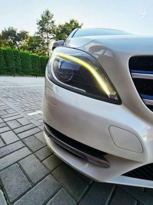 White Mercedes-Benz B 180 2013 in Kaisiadorys, with an engine capacity of 1.80 L and mileage of 276 thousand km for 5650 €, photo 32 on AUTOMOTO.COM.LV