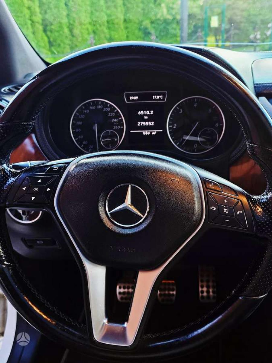 White Mercedes-Benz B 180 2013 in Kaisiadorys, with an engine capacity of 1.80 L and mileage of 276 thousand km for 5650 €, photo 38 on AUTOMOTO.COM.LV