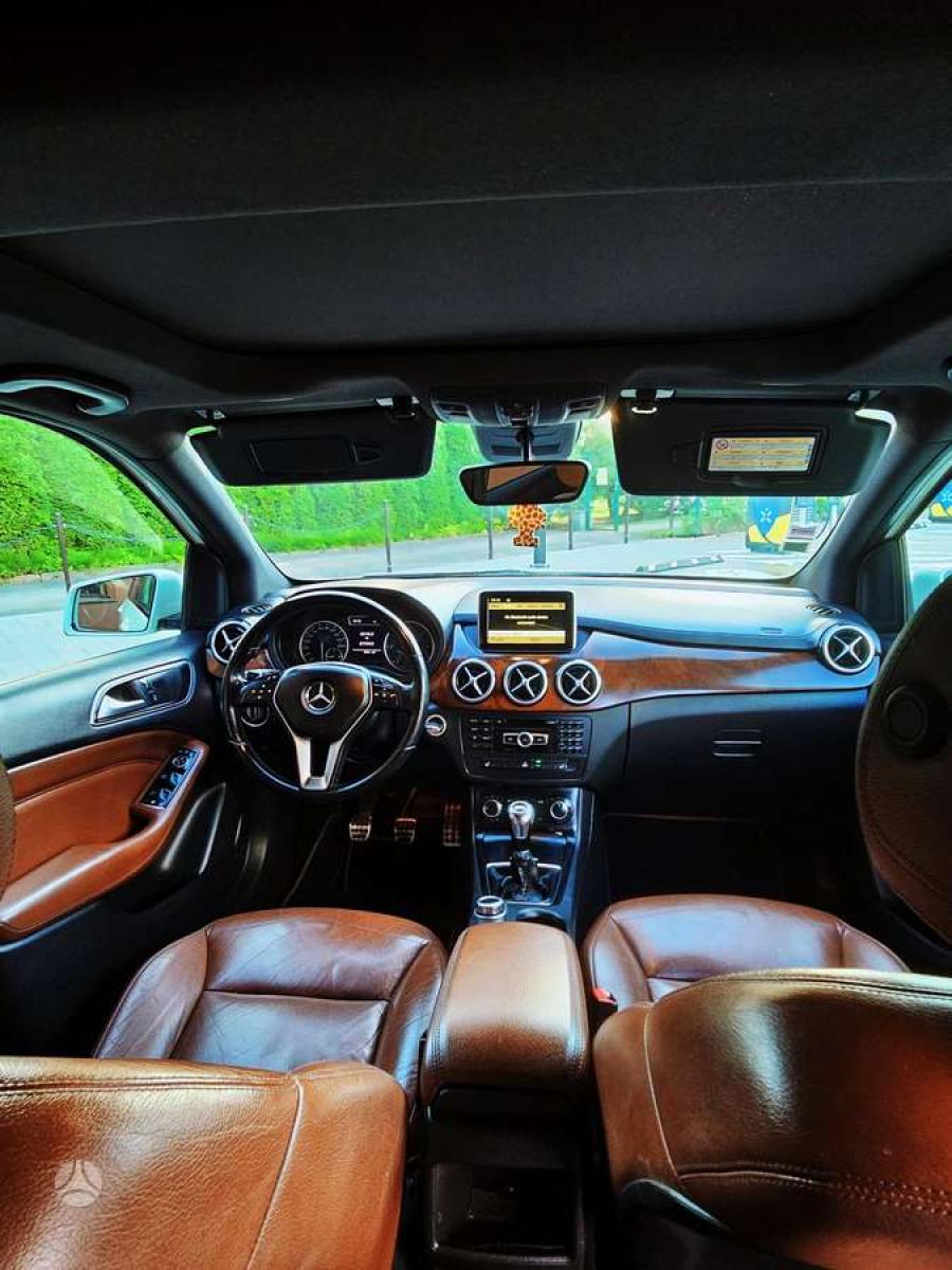 White Mercedes-Benz B 180 2013 in Kaisiadorys, with an engine capacity of 1.80 L and mileage of 276 thousand km for 5650 €, photo 52 on AUTOMOTO.COM.LV