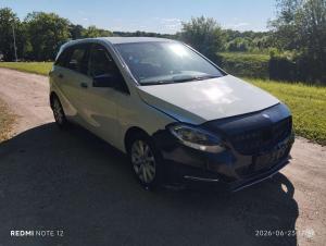 Balts Mercedes-Benz B 180 2016 Kelmė, ar dzinēja tilpumu 1.50 L un nobraukumu 380 tūkst. km par 3950 €, foto 3 vietnē AUTOMOTO.COM.LV