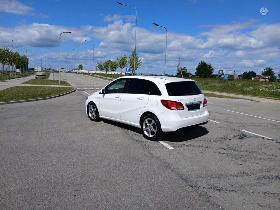 White Mercedes-Benz B 180 2016 in Marijampole, with an engine capacity of 1.50 L and mileage of 229 thousand km for 7650 €, photo 3 on AUTOMOTO.COM.LV