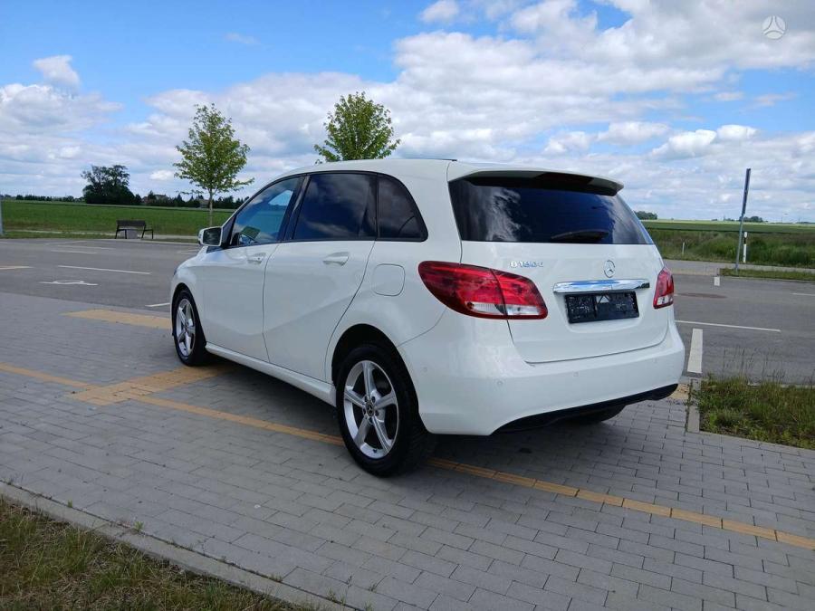 White Mercedes-Benz B 180 2016 in Marijampole, with an engine capacity of 1.50 L and mileage of 229 thousand km for 7650 €, photo 16 on AUTOMOTO.COM.LV