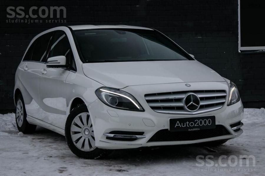 White Mercedes-Benz B 180 2013 in Tukums, with an engine capacity of 2.00 L and mileage of 275 thousand km for 8490 €, photo 1 on AUTOMOTO.COM.LV