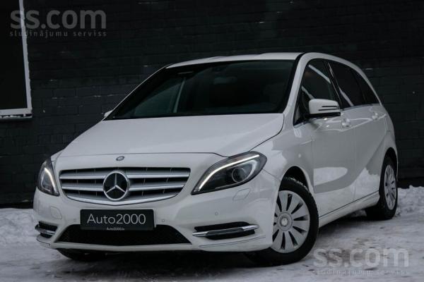 White Mercedes-Benz B 180 2013 in Tukums, with an engine capacity of 2.00 L and mileage of 275 thousand km for 8490 €, photo 2 on AUTOMOTO.COM.LV