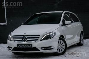 White Mercedes-Benz B 180 2013 in Tukums, with an engine capacity of 2.00 L and mileage of 275 thousand km for 8490 €, photo 2 on AUTOMOTO.COM.LV
