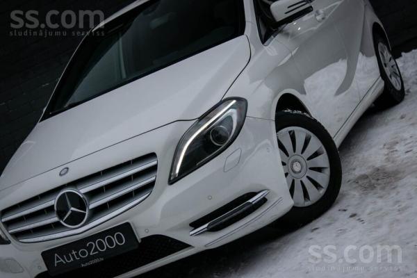 White Mercedes-Benz B 180 2013 in Tukums, with an engine capacity of 2.00 L and mileage of 275 thousand km for 8490 €, photo 7 on AUTOMOTO.COM.LV