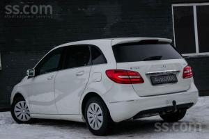 White Mercedes-Benz B 180 2013 in Tukums, with an engine capacity of 2.00 L and mileage of 275 thousand km for 8490 €, photo 9 on AUTOMOTO.COM.LV