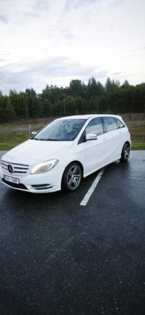 Balts Mercedes-Benz B 180 2014 Jehvi, ar dzinēja tilpumu 1.50 L un nobraukumu 312 tūkst. km par 7500 €, foto  vietnē AUTOMOTO.COM.LV