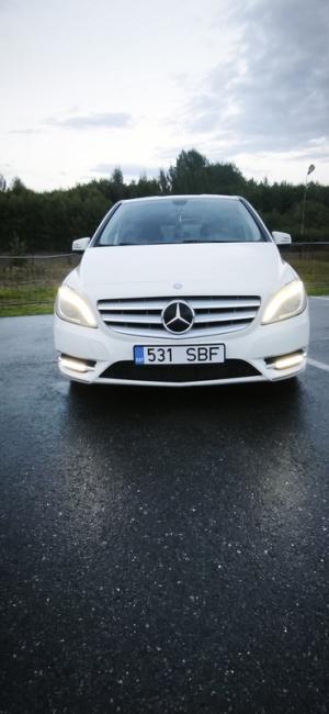 Balts Mercedes-Benz B 180 2014 Jehvi, ar dzinēja tilpumu 1.50 L un nobraukumu 312 tūkst. km par 7500 €, foto 14 vietnē AUTOMOTO.COM.LV