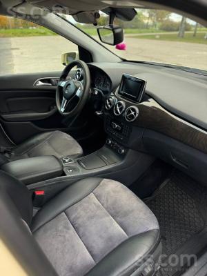 Dzeltens Mercedes-Benz B 180 2012 Rīga, ar dzinēja tilpumu 1.80 L un nobraukumu 283 tūkst. km par 4200 €, foto 8 vietnē AUTOMOTO.COM.LV