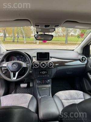 Dzeltens Mercedes-Benz B 180 2012 Rīga, ar dzinēja tilpumu 1.80 L un nobraukumu 283 tūkst. km par 4200 €, foto 10 vietnē AUTOMOTO.COM.LV