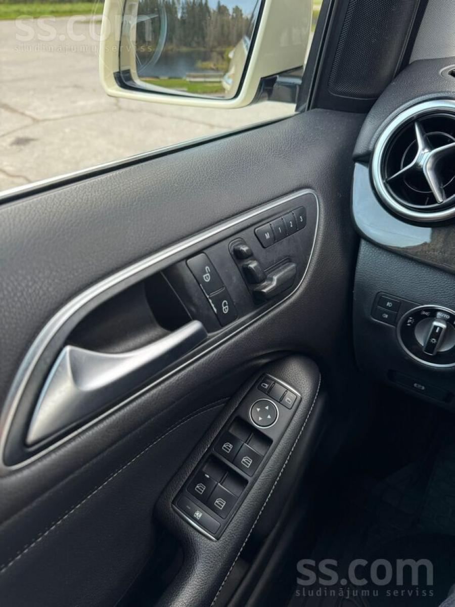 Dzeltens Mercedes-Benz B 180 2012 Rīga, ar dzinēja tilpumu 1.80 L un nobraukumu 283 tūkst. km par 4200 €, foto 11 vietnē AUTOMOTO.COM.LV