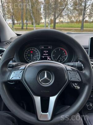 Dzeltens Mercedes-Benz B 180 2012 Rīga, ar dzinēja tilpumu 1.80 L un nobraukumu 283 tūkst. km par 4200 €, foto 12 vietnē AUTOMOTO.COM.LV