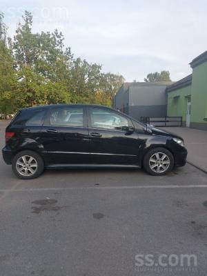 Melns Mercedes-Benz B 200 2006 Rīga, ar dzinēja tilpumu 2.00 L un nobraukumu 212 tūkst. km par 2450 €, foto 5 vietnē AUTOMOTO.COM.LV