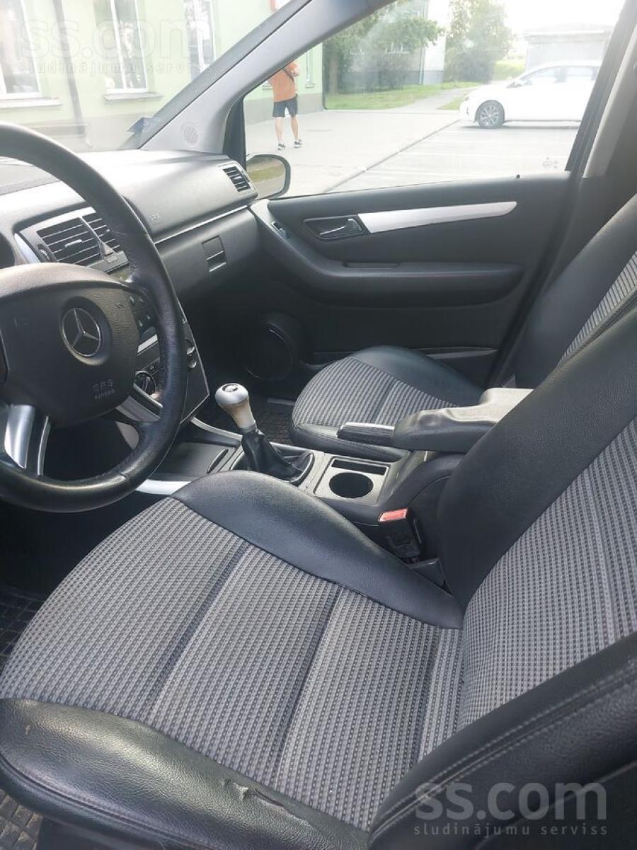 Melns Mercedes-Benz B 200 2006 Rīga, ar dzinēja tilpumu 2.00 L un nobraukumu 212 tūkst. km par 2450 €, foto 8 vietnē AUTOMOTO.COM.LV