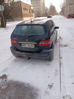 Melns Mercedes-Benz B 200 2006 Rīga, ar dzinēja tilpumu 2.00 L un nobraukumu 240 tūkst. km par 1700 €, foto 2 vietnē AUTOMOTO.COM.LV
