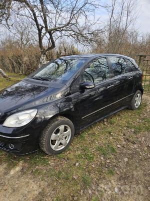 Melns Mercedes-Benz B 200 2006 Rīga, ar dzinēja tilpumu 2.00 L un nobraukumu 245 tūkst. km par 1600 €, foto 3 vietnē AUTOMOTO.COM.LV