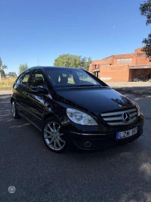 Black Mercedes-Benz B 200 2006 in Alytus, with an engine capacity of 1.99 L and mileage of 240 thousand km for 2600 €, photo 1 on AUTOMOTO.COM.LV