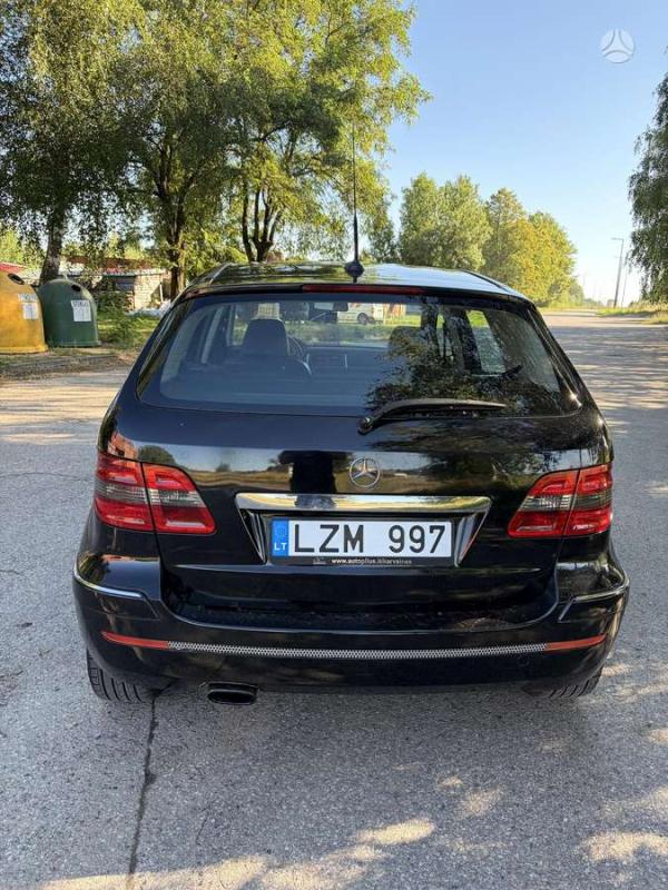 Melns Mercedes-Benz B 200 2006 Alīta, ar dzinēja tilpumu 1.99 L un nobraukumu 240 tūkst. km par 2600 €, foto 7 vietnē AUTOMOTO.COM.LV