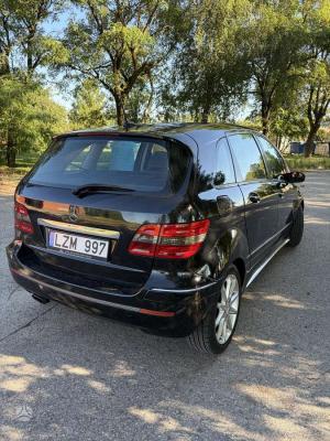 Melns Mercedes-Benz B 200 2006 Alīta, ar dzinēja tilpumu 1.99 L un nobraukumu 240 tūkst. km par 2600 €, foto 8 vietnē AUTOMOTO.COM.LV